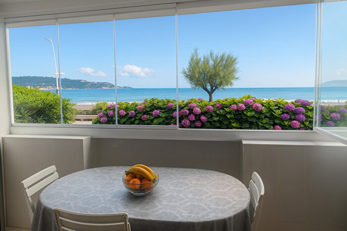 Appartement à vendre - Hendaye, Plage, Sopite, Aguerria, Corniche - 1 pièce - 1 chambre