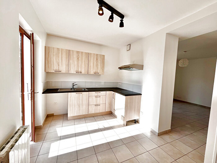 Cernay-la-Ville - Appartement 2 pièces à vendre