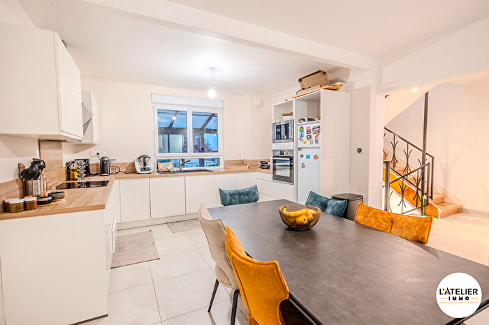 Maison à vendre - Heillecourt - 5 pièces - 4 chambres