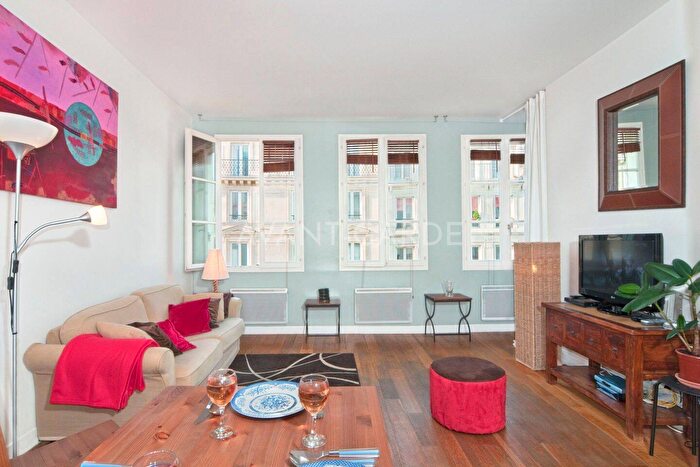 Appartement à louer - Les Halles, Paris er arrondissement - 2 pièces - 1 chambre