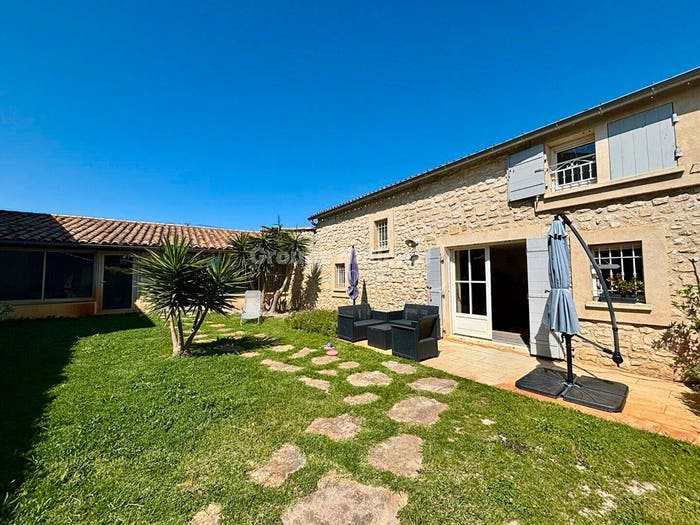 Campagne, Tarascon : Maison 5 pièces à louer