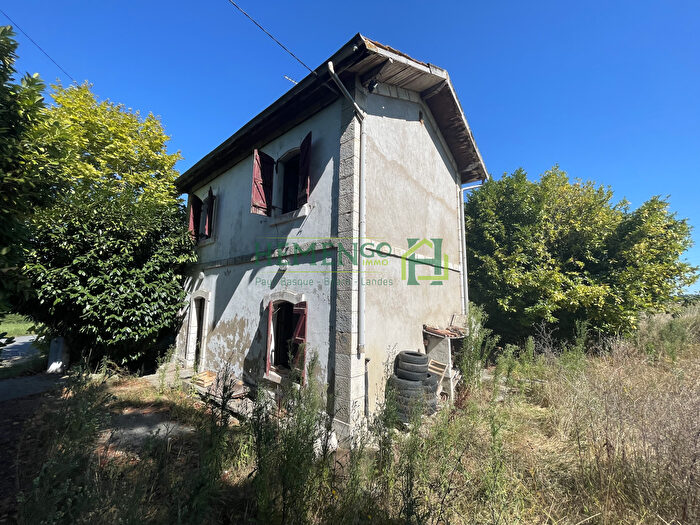 Maison 4 pièces à vendre à Aïcirits-Camou-Suhast