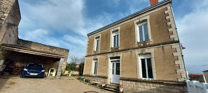 Maison à vendre - Niort, Sainte-Pezenne - 4 pièces - 2 chambres