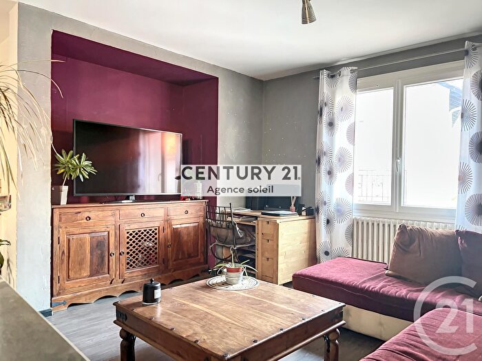 Maisons à vendre et appartements à louer - 1