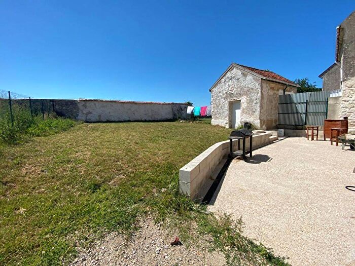 Le Plessis-Placy : Maison 3 pièces à louer