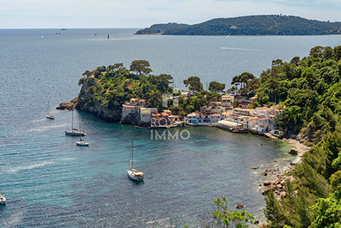 Toulon, Le Cap Brun, Le Petit Bois : Appartement 5 pièces à vendre