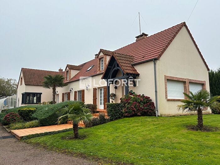 Maison à vendre - Montacher-Villegardin - 8 pièces - 5 chambres