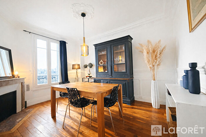 Asnières-sur-Seine, Gresillons, Voltaire : Appartement 4 pièces à vendre