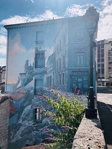 Maison à louer - Vieil Angoulême-Centre Ville - 1 pièce - 1 chambre