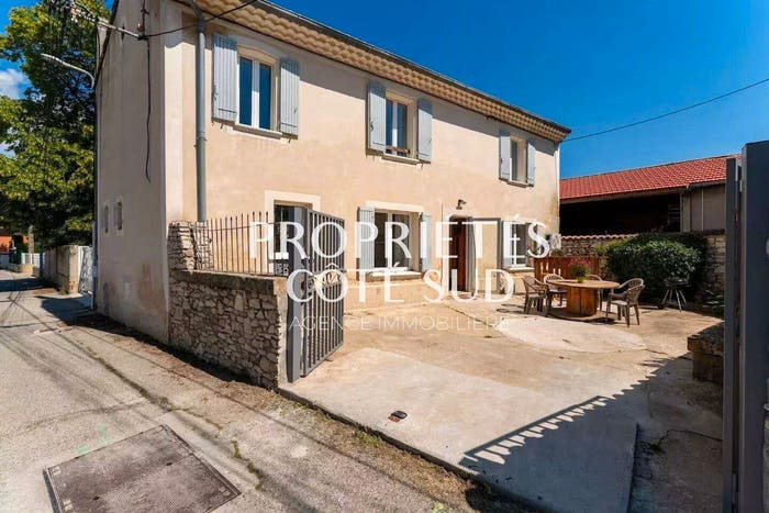 Maison 4 pièces à louer - Saint-Geniès-de-Comolas