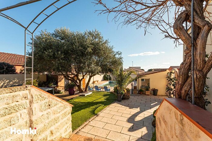 Maison à vendre - Villeveyrac - 5 pièces - 4 chambres