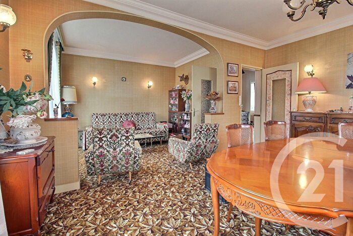 Ouzouer-le-Marché : Maison 6 pièces à vendre