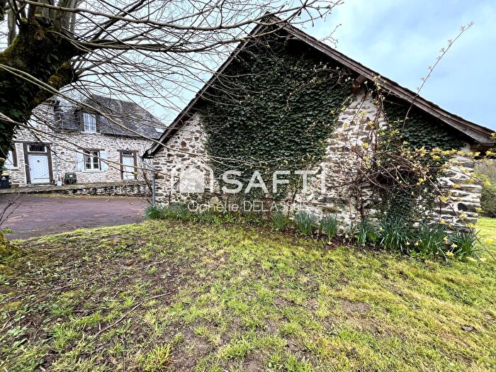 Maison à vendre - Uzerche - 7 pièces - 5 chambres