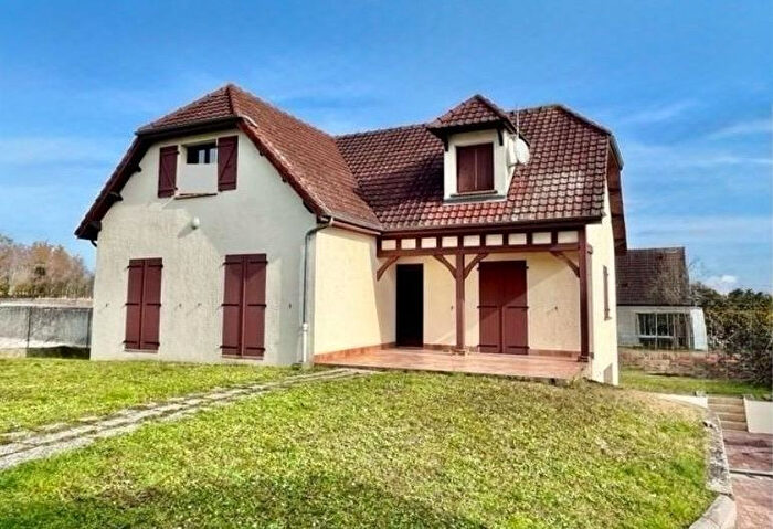 Maison à vendre - Saint-Julien-les-Villas - 6 pièces - 4 chambres