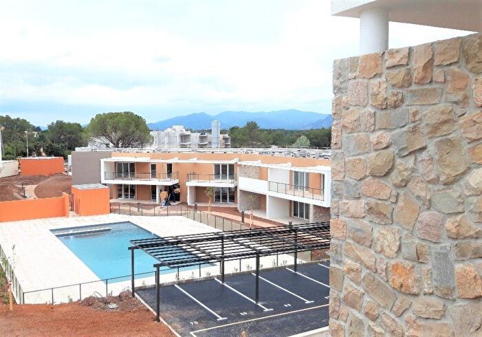 Roquebrune-sur-Argens, La Bouverie - Appartement 2 pièces à louer