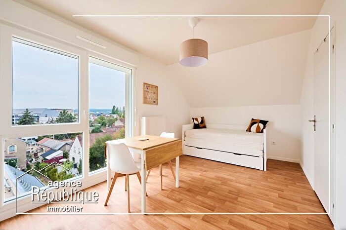 Appartement 1 pièce à Dijon, Les Péjoces, à louer
