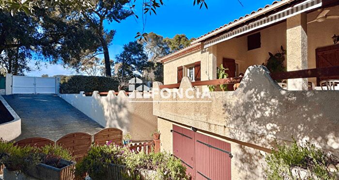 Maison à vendre - La Londe-les-Maures, Valcros, Alicastre, Haut Pansard, Bas Pansard, Le Pin - 13 pièces - 9 chambres