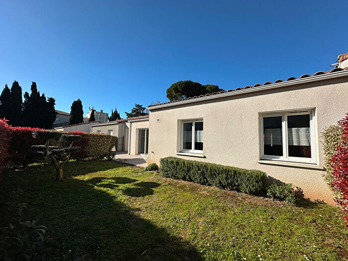 Maison à louer - Carcassonne, Cité Médiévale, Barbacane, Trivalle - 4 pièces - 3 chambres