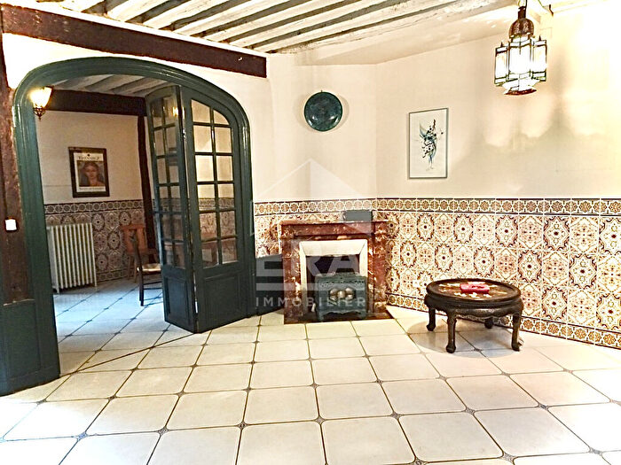 Maisons à vendre et appartements à louer - 1
