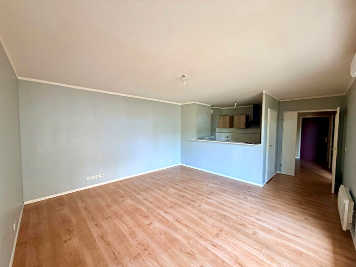 Appartement 2 pièces à vendre à Combs-la-Ville, Gare