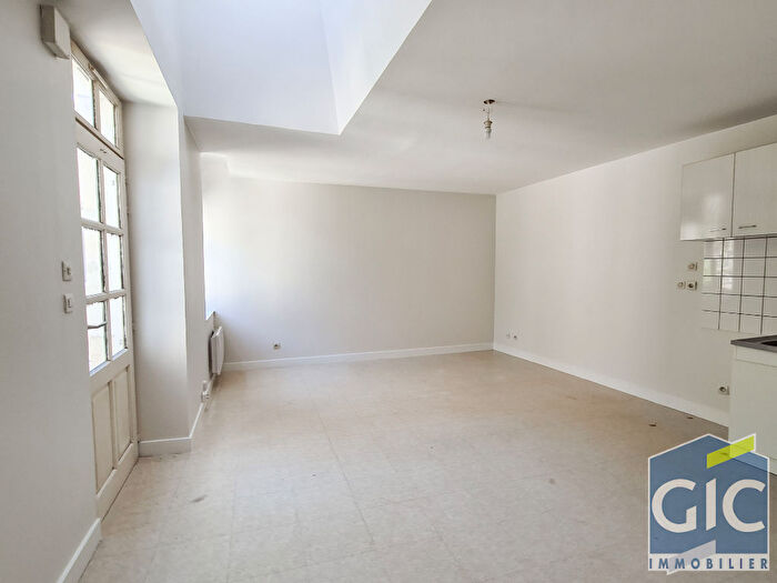 Appartement à louer - Caen, Centre ancien - 1 pièce