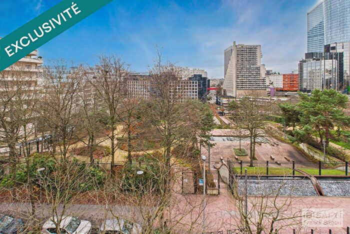 Appartement à vendre - Courbevoie, Gambetta, La Défense - 3 pièces - 2 chambres