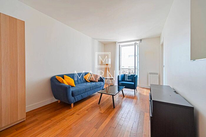 Appartement 4 pièces à louer à Violet Commerce, Paris 15ème arrondissement