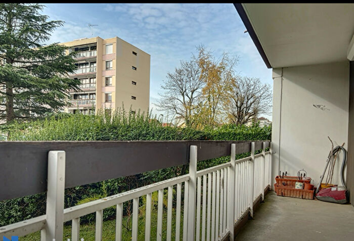 Appartement à vendre - Limas - 6 pièces - 3 chambres