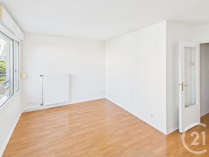 Montigny-le-Bretonneux, Saint-Quentin : Appartement 1 pièce à vendre