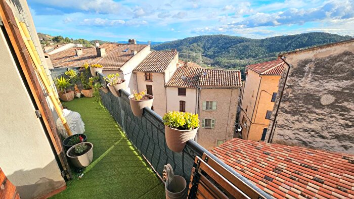 Appartement à vendre - Claviers - 4 pièces - 3 chambres