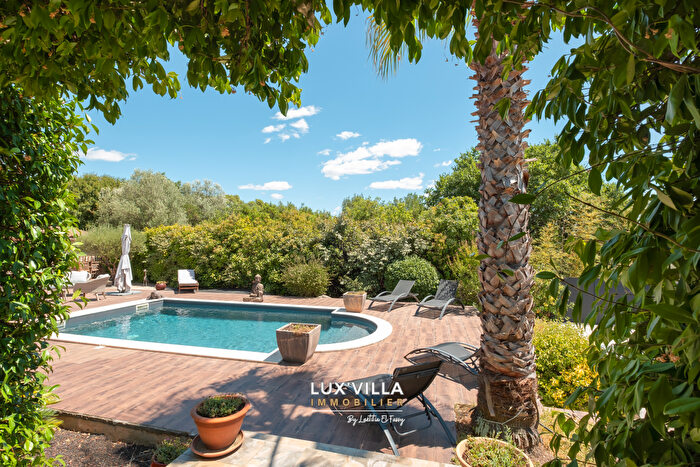 Maison à vendre - Saint-Jean-de-Cuculles - 8 pièces - 5 chambres