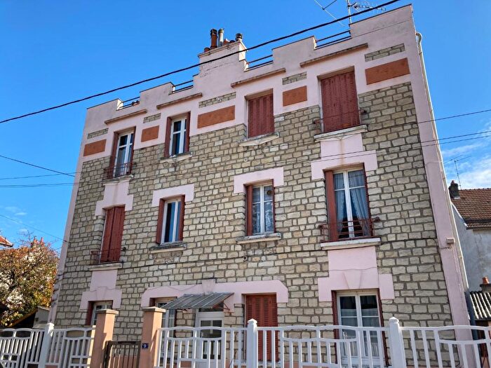 Appartement 2 pièces à louer à Dijon, Bourroches