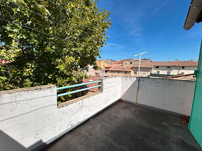 Carpentras, Coeur de Ville : Maison 3 pièces à vendre