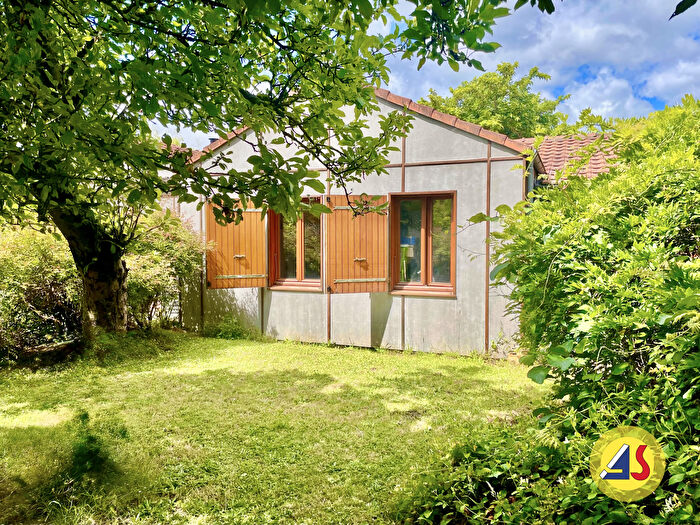 Pont-Saint-Martin : Maison 5 pièces à vendre