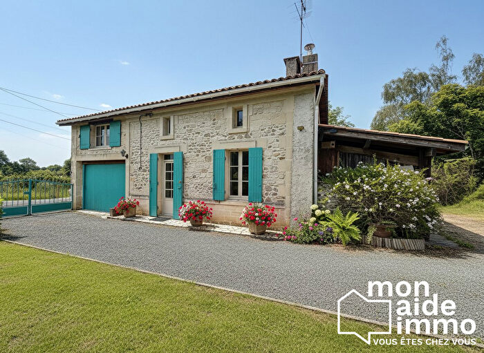 Maison 4 pièces à Saint-Denis-de-Pile, à vendre