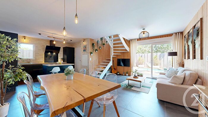 Maison à vendre - Ustaritz - 4 pièces - 3 chambres