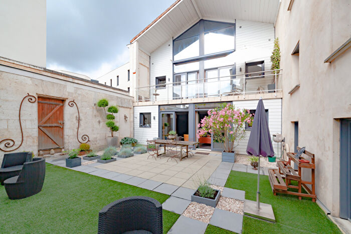 Maison à vendre - Angoulême, Le Vieil Angoulême - 7 pièces - 4 chambres