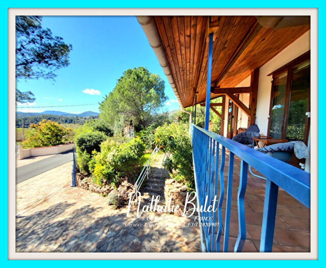 Maison à vendre - Roquebrun - 5 pièces - 4 chambres