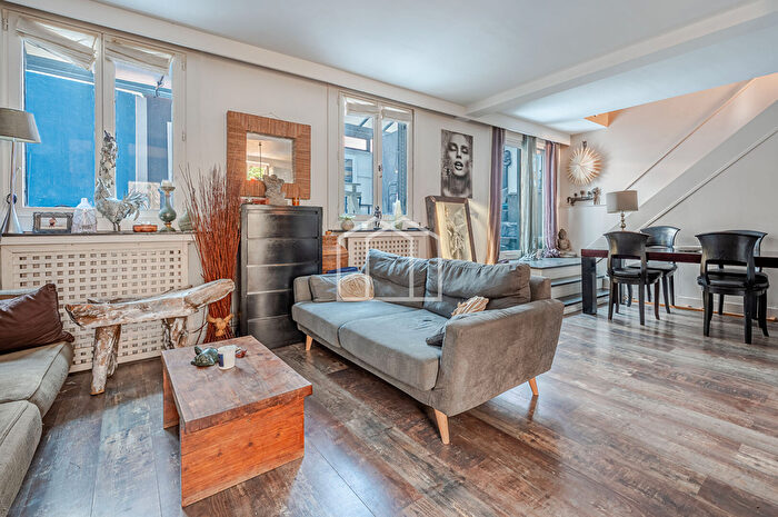 Suresnes, Carnot, Gambetta : Maison 8 pièces à vendre