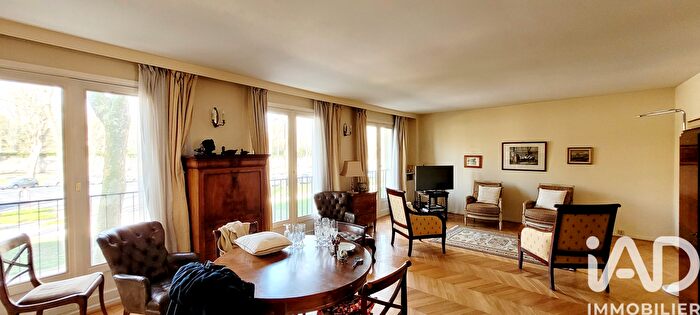 Appartement 4 pièces à Versailles, Chantiers, à vendre