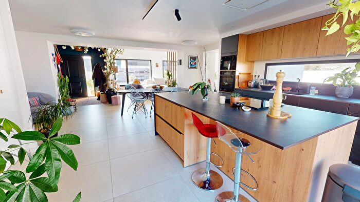 Maison à vendre - Caen, Folie Couvrechef - 6 pièces - 4 chambres