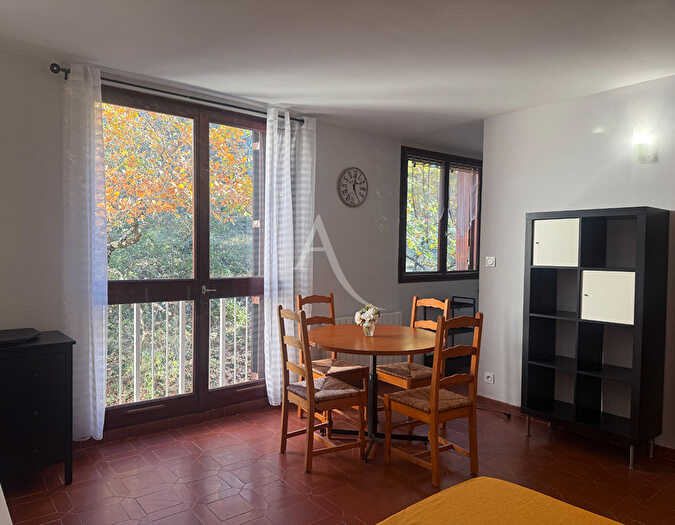 Gréoux-les-Bains : Appartement 1 pièce à louer