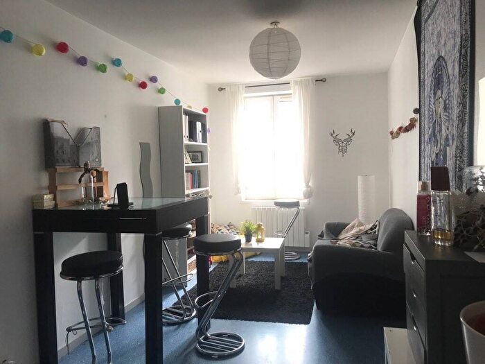 Badouillère-Saint Roch-Valbenoîte, Saint-Étienne : Appartement 2 pièces à louer
