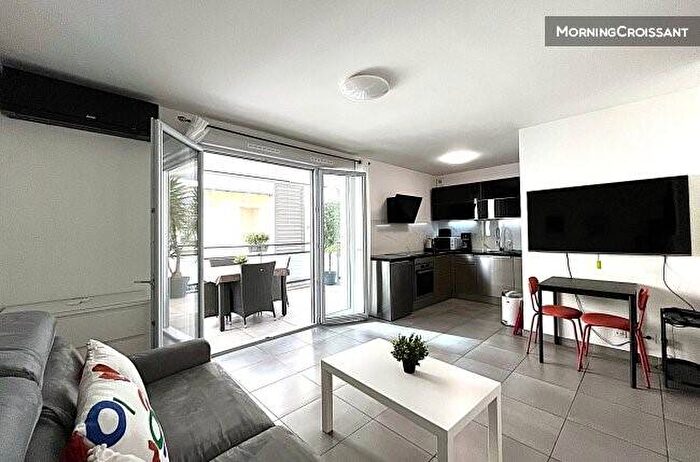 Appartement à louer - Le Port, Nice - 1 pièce