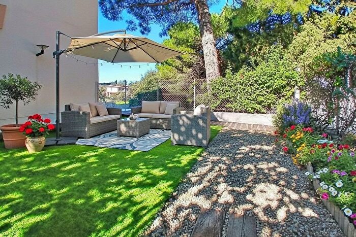 Appartement à vendre - Antibes, Rastines, Super Antibes, Laval, La Fontonne - 5 pièces - 3 chambres