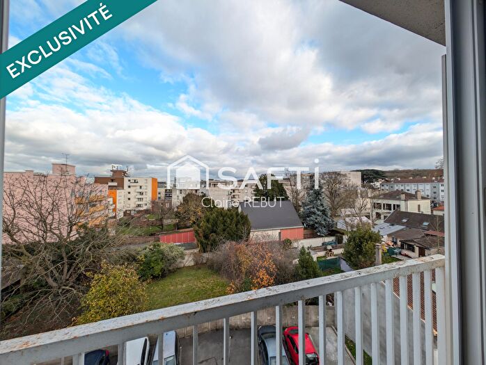 Appartement à vendre - Livry-Gargan, Centre-ville - 3 pièces - 2 chambres