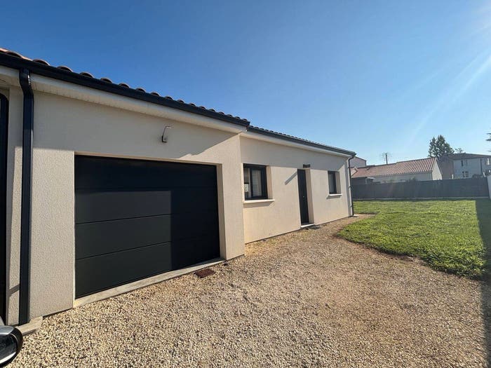 Poitiers - Maison 5 pièces à louer