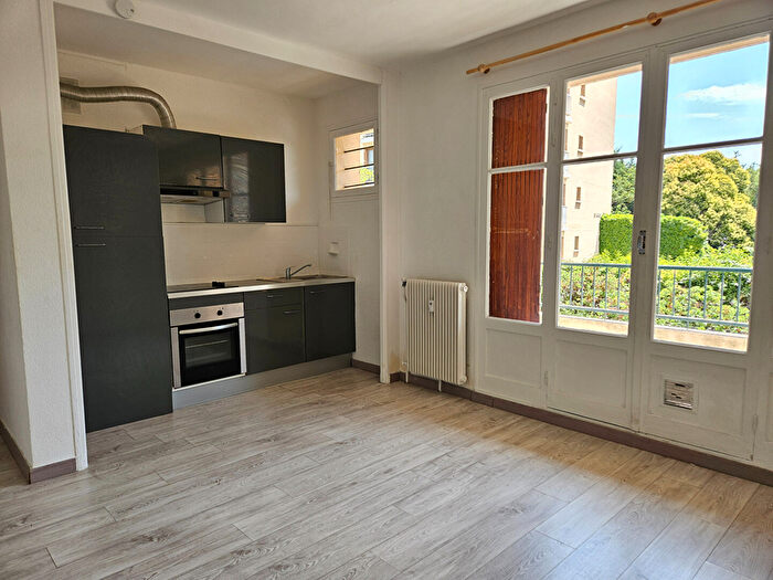 Appartement 1 pièce à louer - Aix-en-Provence, Pont de l'Arc