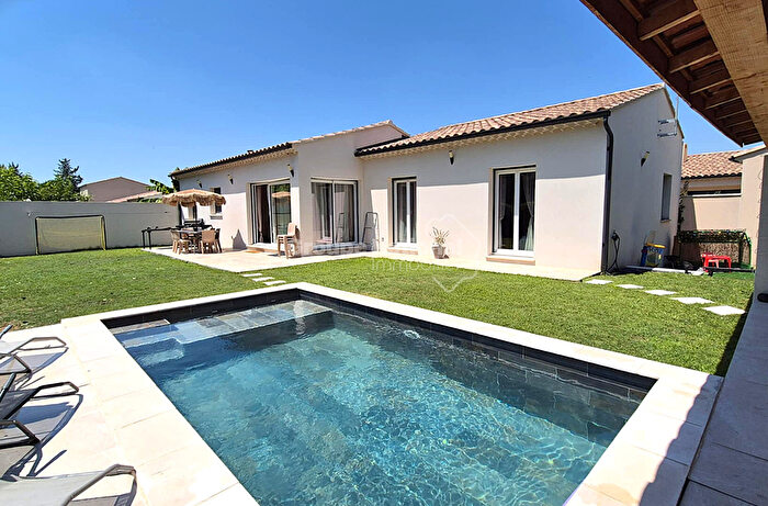 Maison à vendre - Carpentras, Est - 5 pièces - 3 chambres