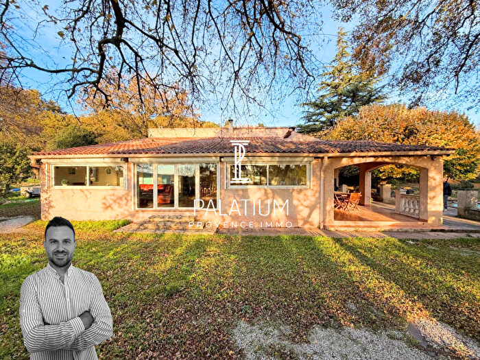 Maison à vendre - Vernègues - 5 pièces - 3 chambres